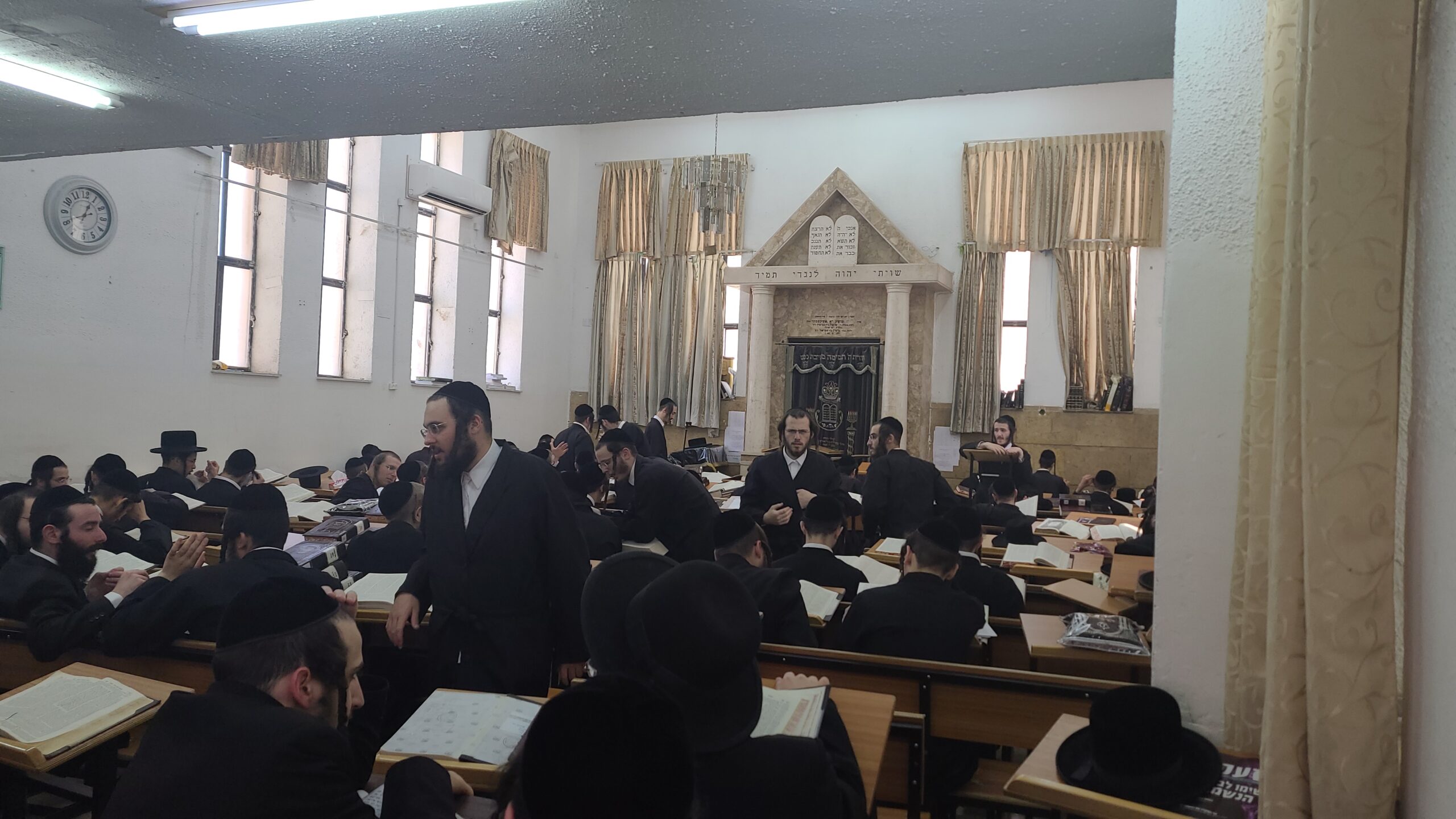 Bein Hazmanim Sedarim and Shiur