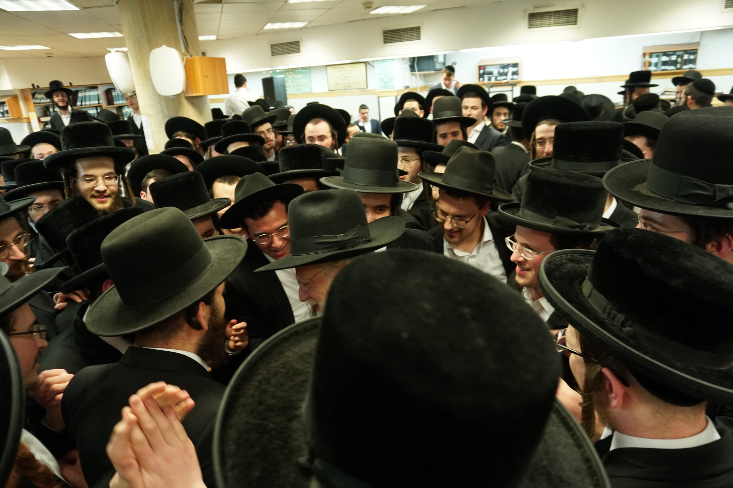 Rav Asher Arieli Siyum - Yeshivas Mir Yerushalayim